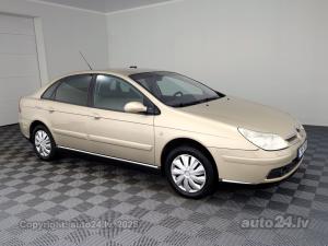 Smilšu krāsa Citroen C5 2006 Tallina, ar dzinēja tilpumu 2.00 L un nobraukumu 177 tūkst. km par 599 €, foto  vietnē AUTOMOTO.COM.LV