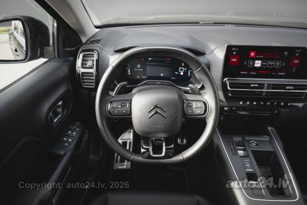 Black Citroen C5 2022 in Tartu, with an engine capacity of 1.50 L and mileage of 63 thousand km for 23900 €, photo 10 on AUTOMOTO.COM.LV