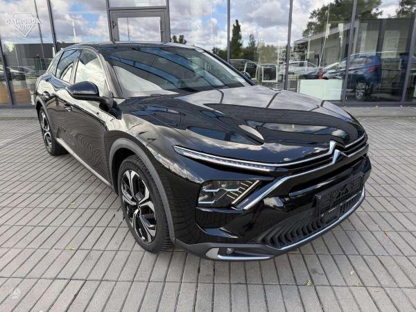 Melns Citroen C5 2022 Kauņa, ar dzinēja tilpumu 1.60 L un nobraukumu 167 tūkst. km par 15900 €, foto 2 vietnē AUTOMOTO.COM.LV