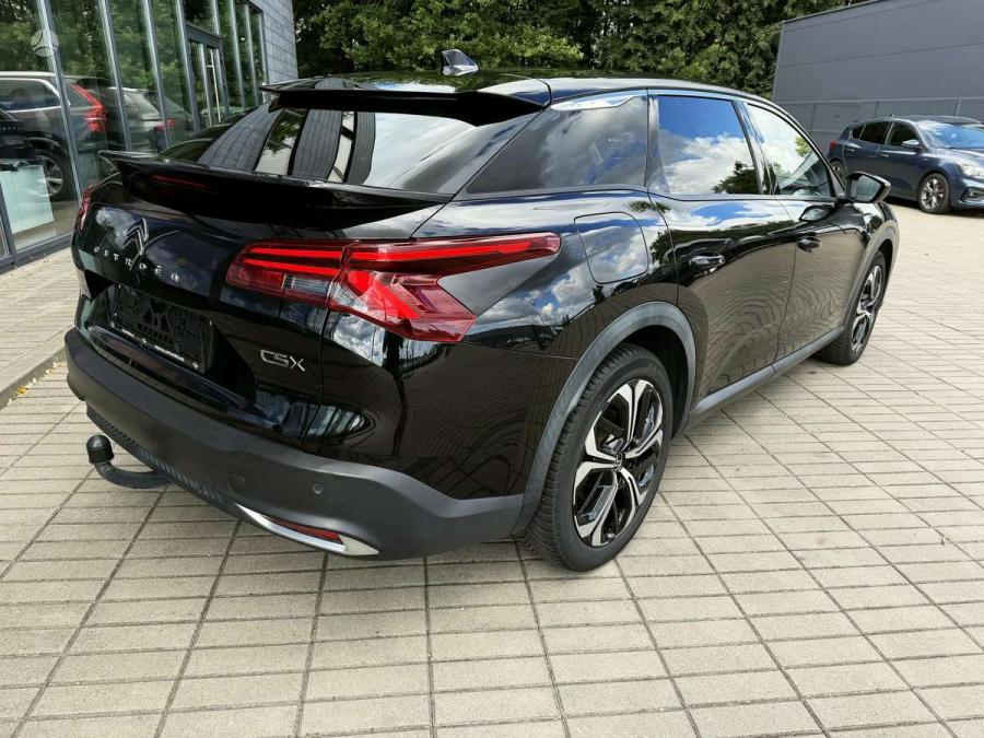 Melns Citroen C5 2022 Kauņa, ar dzinēja tilpumu 1.60 L un nobraukumu 167 tūkst. km par 15900 €, foto 4 vietnē AUTOMOTO.COM.LV