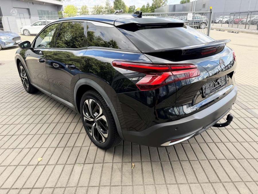 Melns Citroen C5 2022 Kauņa, ar dzinēja tilpumu 1.60 L un nobraukumu 167 tūkst. km par 15900 €, foto 5 vietnē AUTOMOTO.COM.LV