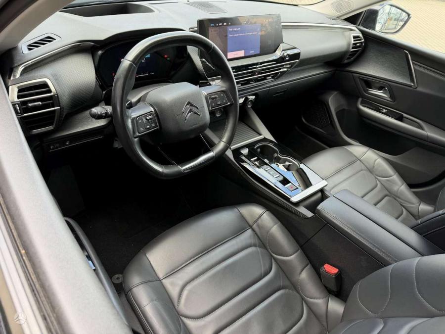 Melns Citroen C5 2022 Kauņa, ar dzinēja tilpumu 1.60 L un nobraukumu 167 tūkst. km par 15900 €, foto 7 vietnē AUTOMOTO.COM.LV