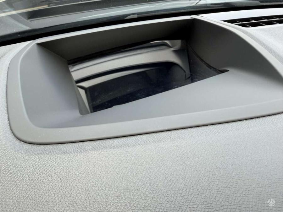 Melns Citroen C5 2022 Kauņa, ar dzinēja tilpumu 1.60 L un nobraukumu 167 tūkst. km par 15900 €, foto 8 vietnē AUTOMOTO.COM.LV