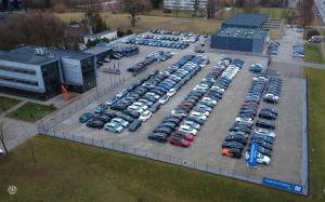 Melns Citroen C5 2022 Kauņa, ar dzinēja tilpumu 1.60 L un nobraukumu 167 tūkst. km par 15900 €, foto 21 vietnē AUTOMOTO.COM.LV