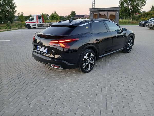 Melns Citroen C5 2022 Tauragė, ar dzinēja tilpumu 1.60 L un nobraukumu 192 tūkst. km par 11800 €, foto 4 vietnē AUTOMOTO.COM.LV