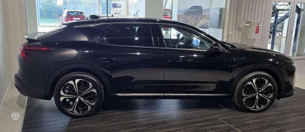 Melns Citroen C5 2025 Šauļi, ar dzinēja tilpumu 1.20 L un nobraukumu 44 tūkst. km par 19900 €, foto 6 vietnē AUTOMOTO.COM.LV