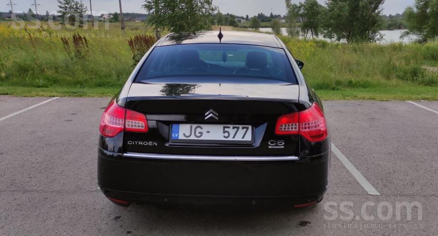 Melns Citroen C5 2009 Jēkabpils, ar dzinēja tilpumu 2.00 L un nobraukumu 289 tūkst. km par 1950 €, foto 4 vietnē AUTOMOTO.COM.LV