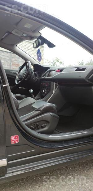 Melns Citroen C5 2009 Jēkabpils, ar dzinēja tilpumu 2.00 L un nobraukumu 289 tūkst. km par 1950 €, foto 22 vietnē AUTOMOTO.COM.LV