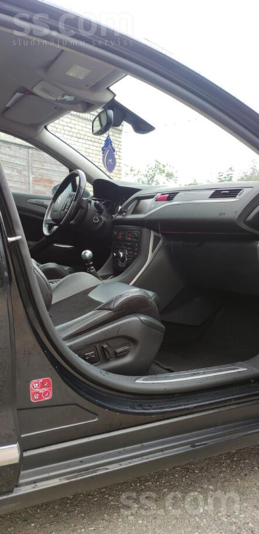 Melns Citroen C5 2009 Jēkabpils, ar dzinēja tilpumu 2.00 L un nobraukumu 289 tūkst. km par 1950 €, foto 22 vietnē AUTOMOTO.COM.LV