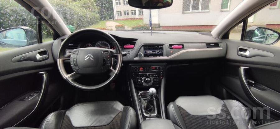 Melns Citroen C5 2009 Jēkabpils, ar dzinēja tilpumu 2.00 L un nobraukumu 289 tūkst. km par 1950 €, foto 24 vietnē AUTOMOTO.COM.LV