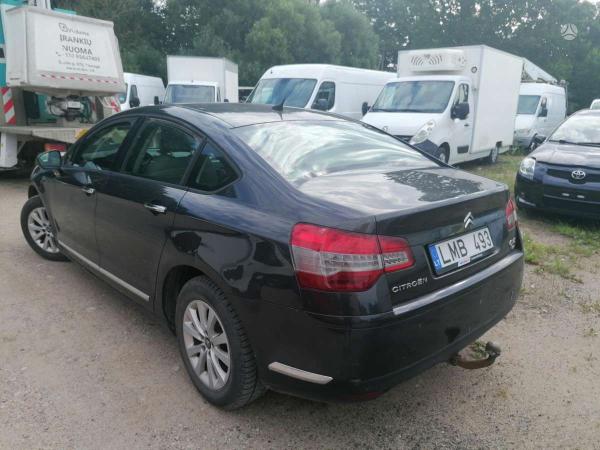 Melns Citroen C5 2010 Tauragė, ar dzinēja tilpumu 1.60 L un nobraukumu 398 tūkst. km par 1250 €, foto 3 vietnē AUTOMOTO.COM.LV