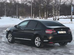 Black Citroen C5 2011 in Kursenai, with an engine capacity of 2.00 L and mileage of 357 thousand km for 2250 €, photo 8 on AUTOMOTO.COM.LV