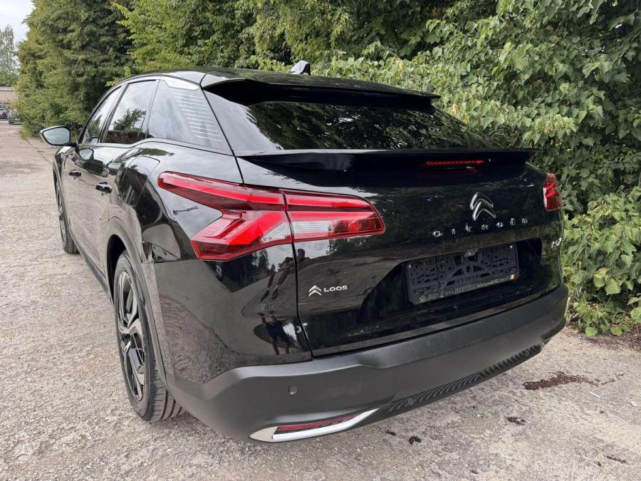 Melns Citroen C5 2022 Šauļi, ar dzinēja tilpumu 2.60 L un nobraukumu 260 tūkst. km par 10650 €, foto 8 vietnē AUTOMOTO.COM.LV