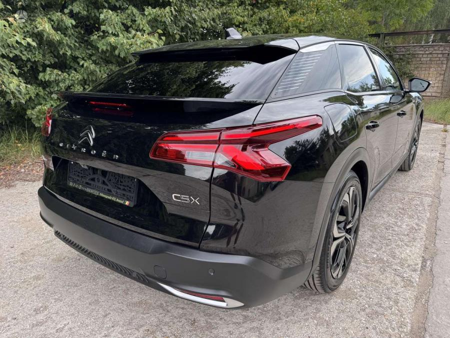 Melns Citroen C5 2022 Šauļi, ar dzinēja tilpumu 2.60 L un nobraukumu 260 tūkst. km par 10650 €, foto 12 vietnē AUTOMOTO.COM.LV