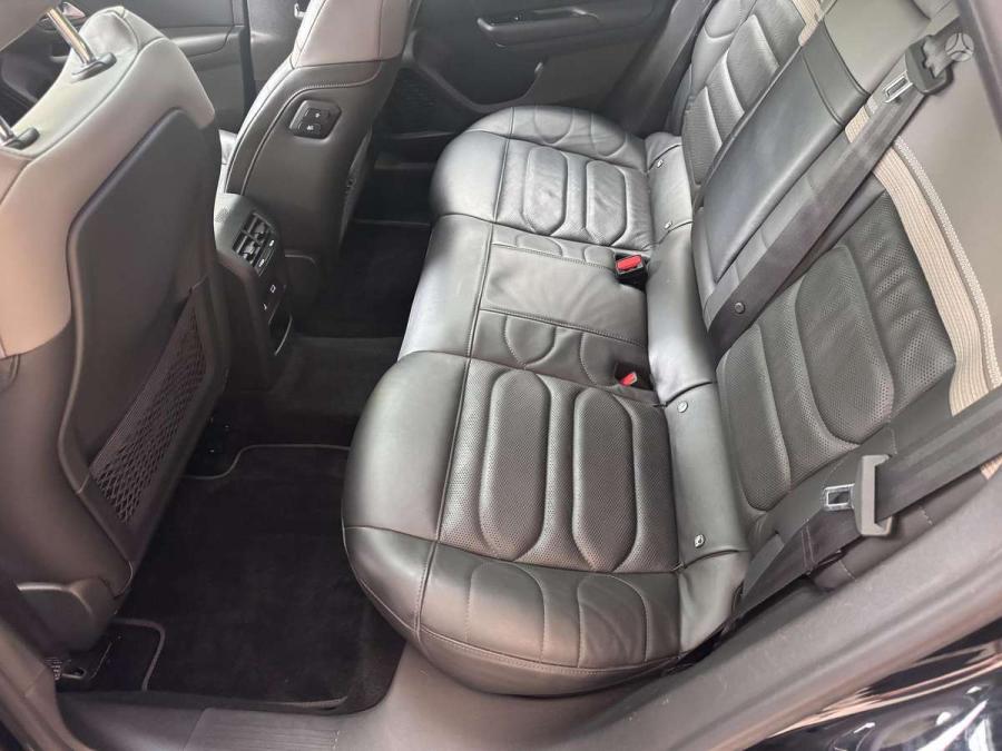 Melns Citroen C5 2022 Šauļi, ar dzinēja tilpumu 2.60 L un nobraukumu 260 tūkst. km par 10650 €, foto 17 vietnē AUTOMOTO.COM.LV