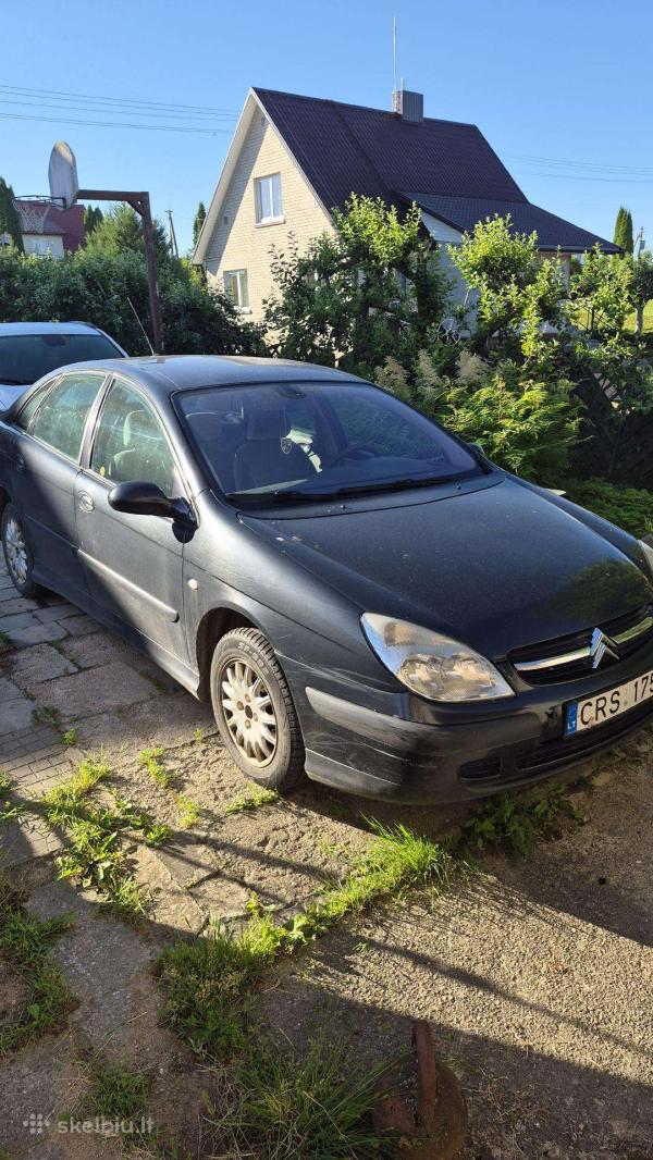 Melns Citroen C5 2001 Kupiškis, ar dzinēja tilpumu 2.20 L un nobraukumu 400 tūkst. km par 1050 €, foto 1 vietnē AUTOMOTO.COM.LV