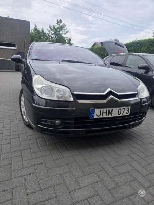 Black Citroen C5 2004 in Jurbarkas, with an engine capacity of 2.00 L and mileage of 170 thousand km for 1150 €, photo  on AUTOMOTO.COM.LV