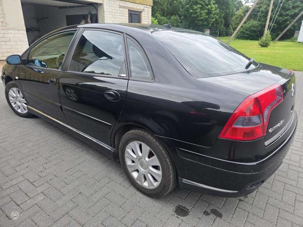 Melns Citroen C5 2004 Jurbarkas, ar dzinēja tilpumu 2.00 L un nobraukumu 170 tūkst. km par 1150 €, foto 4 vietnē AUTOMOTO.COM.LV