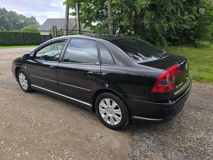 Melns Citroen C5 2004 Jurbarkas, ar dzinēja tilpumu 2.00 L un nobraukumu 170 tūkst. km par 1150 €, foto 3 vietnē AUTOMOTO.COM.LV