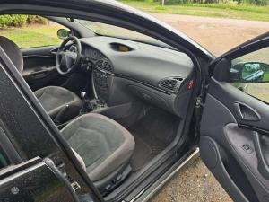 Melns Citroen C5 2004 Jurbarkas, ar dzinēja tilpumu 2.00 L un nobraukumu 170 tūkst. km par 1150 €, foto 7 vietnē AUTOMOTO.COM.LV
