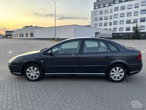 Black Citroen C5 2005 in Vilnius, with an engine capacity of 2.00 L and mileage of 300 thousand km for 650 €, photo 8 on AUTOMOTO.COM.LV