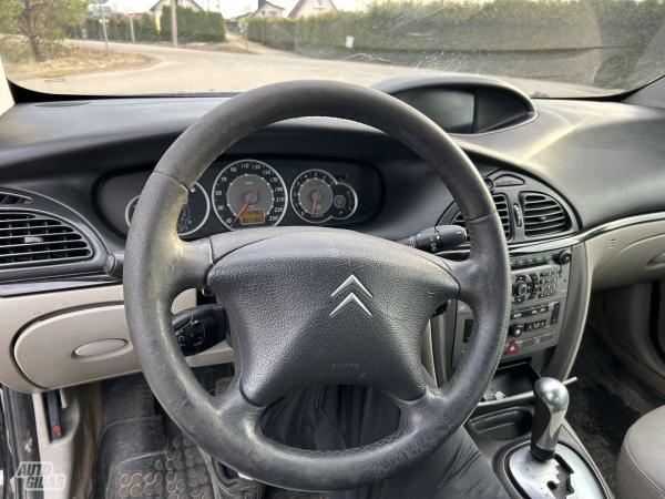 Black Citroen C5 2005 in Panevezys, with an engine capacity of 2.20 L and mileage of 308 thousand km for 1000 €, photo 3 on AUTOMOTO.COM.LV