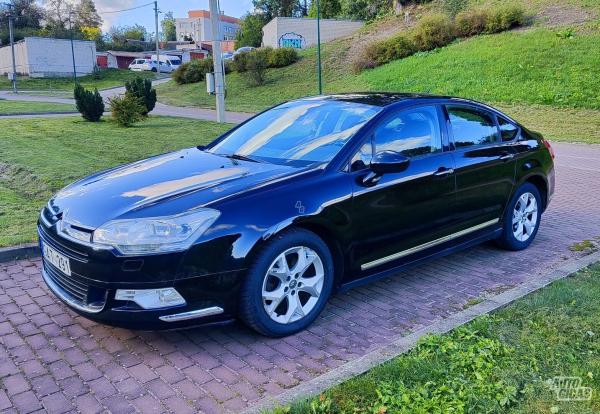 Black Citroen C5 2008 in Alytus, with an engine capacity of 2.00 L and mileage of 432 thousand km for 1600 €, photo 3 on AUTOMOTO.COM.LV