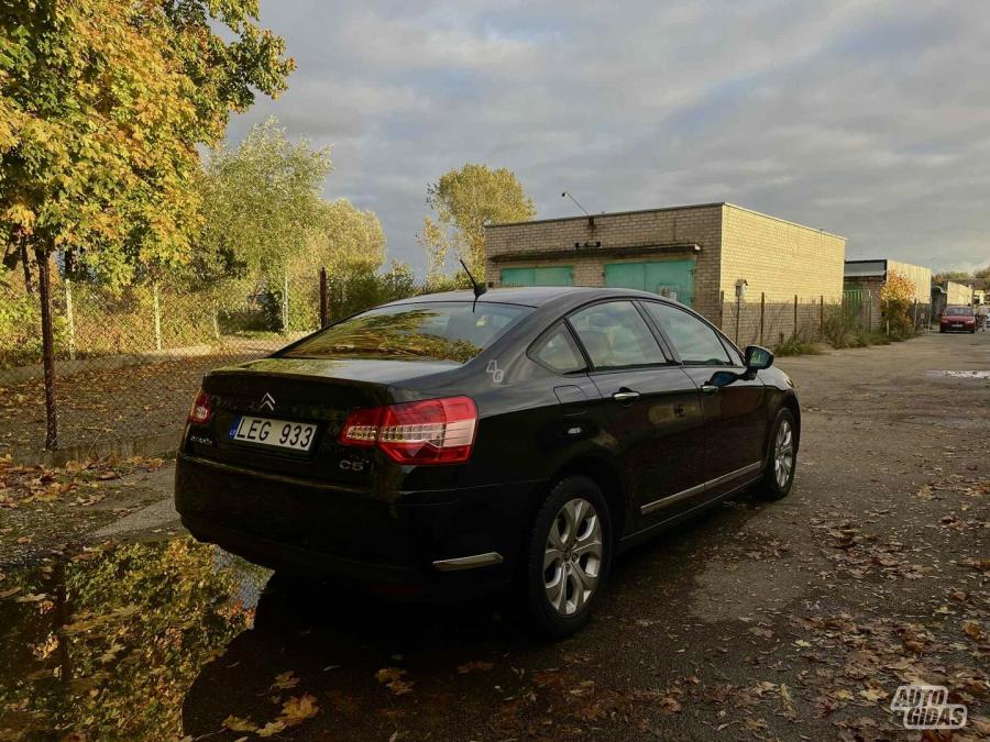Melns Citroen C5 2008 Klaipėda, ar dzinēja tilpumu 2.00 L un nobraukumu 147 tūkst. km par 2400 €, foto 4 vietnē AUTOMOTO.COM.LV