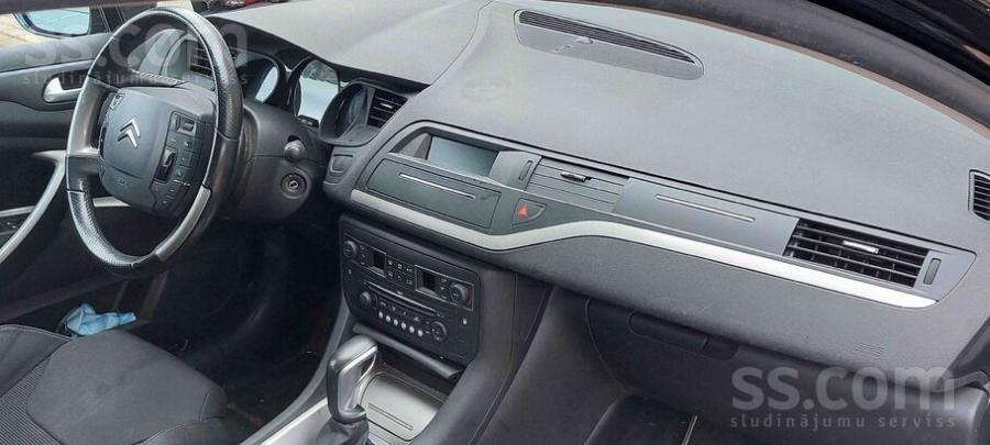 Black Citroen C5 2008 in Jurmala, with an engine capacity of 2.00 L and mileage of 151 thousand km for 5500 €, photo 3 on AUTOMOTO.COM.LV