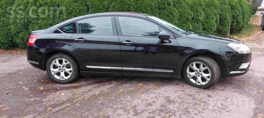 Black Citroen C5 2008 in Jurmala, with an engine capacity of 2.00 L and mileage of 151 thousand km for 5500 €, photo 5 on AUTOMOTO.COM.LV