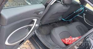 Black Citroen C5 2008 in Jurmala, with an engine capacity of 2.00 L and mileage of 151 thousand km for 5500 €, photo 7 on AUTOMOTO.COM.LV