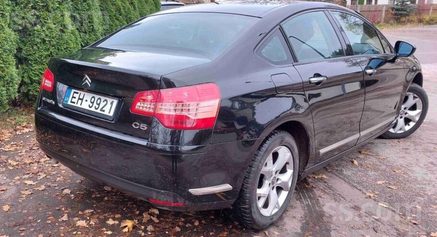 Black Citroen C5 2008 in Jurmala, with an engine capacity of 2.00 L and mileage of 151 thousand km for 5500 €, photo 8 on AUTOMOTO.COM.LV