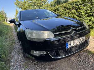 Black Citroen C5 2008 in Klaipeda, with an engine capacity of 2.00 L and mileage of 283 thousand km for 1500 €, photo 3 on AUTOMOTO.COM.LV