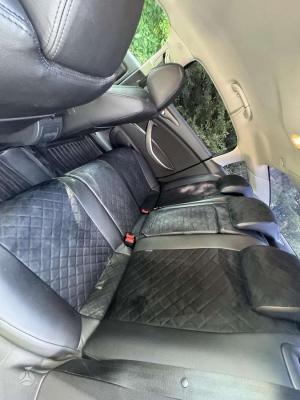 Black Citroen C5 2008 in Klaipeda, with an engine capacity of 2.00 L and mileage of 283 thousand km for 1500 €, photo 9 on AUTOMOTO.COM.LV