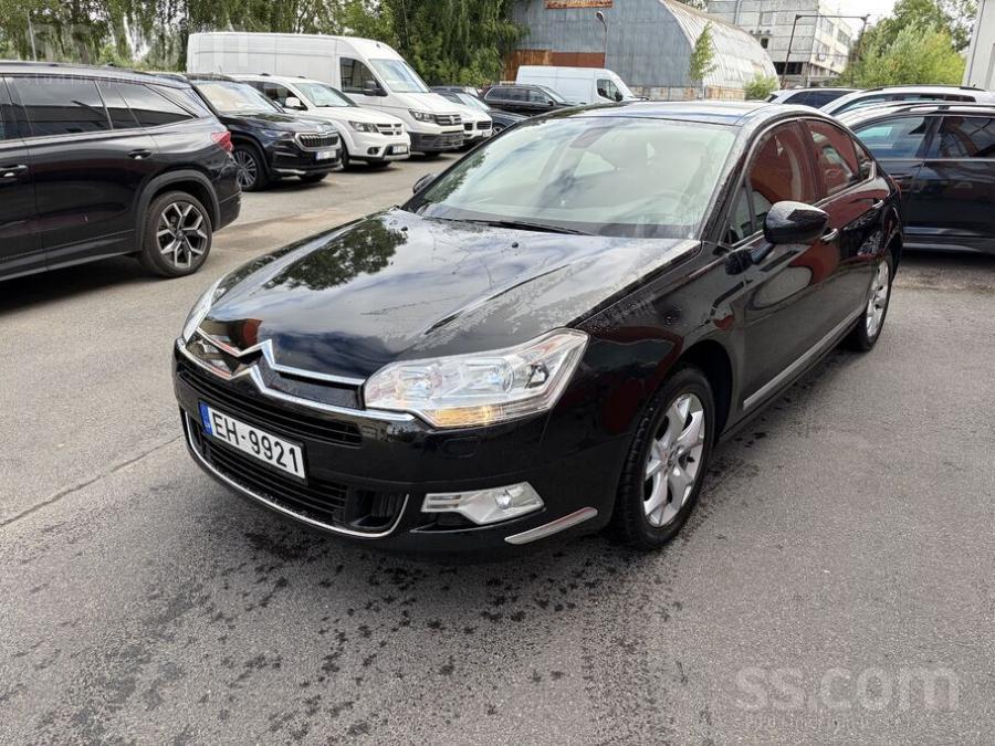 Black Citroen C5 2008 in Riga, with an engine capacity of 2.00 L and mileage of 151 thousand km for 4200 €, photo 1 on AUTOMOTO.COM.LV