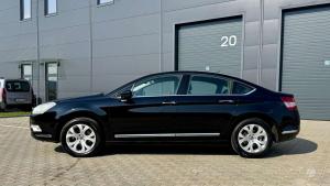 Melns Citroen C5 2008 Viļņa, ar dzinēja tilpumu 2.00 L un nobraukumu 250 tūkst. km par 2990 €, foto 9 vietnē AUTOMOTO.COM.LV
