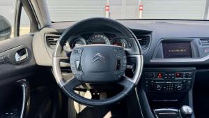 Melns Citroen C5 2008 Viļņa, ar dzinēja tilpumu 2.00 L un nobraukumu 250 tūkst. km par 2990 €, foto 21 vietnē AUTOMOTO.COM.LV