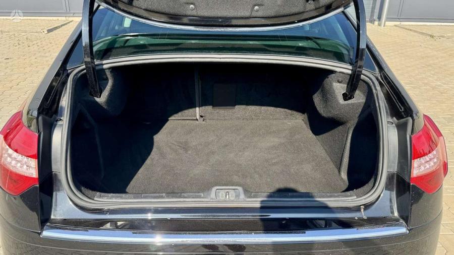 Melns Citroen C5 2008 Viļņa, ar dzinēja tilpumu 2.00 L un nobraukumu 250 tūkst. km par 2990 €, foto 26 vietnē AUTOMOTO.COM.LV
