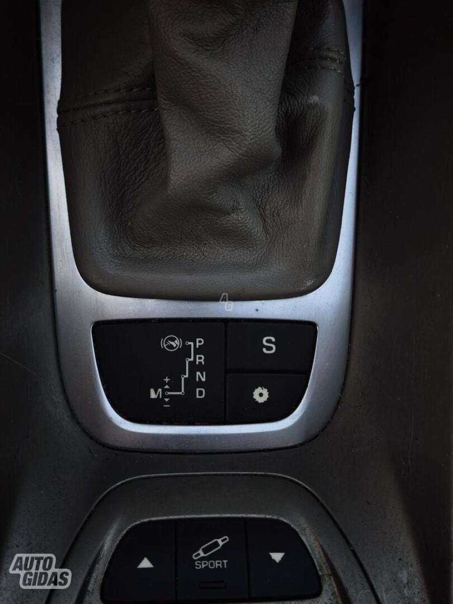 Melns Citroen C5 2008 Viļņa, ar dzinēja tilpumu 2.70 L un nobraukumu 358 tūkst. km par 1900 €, foto 13 vietnē AUTOMOTO.COM.LV