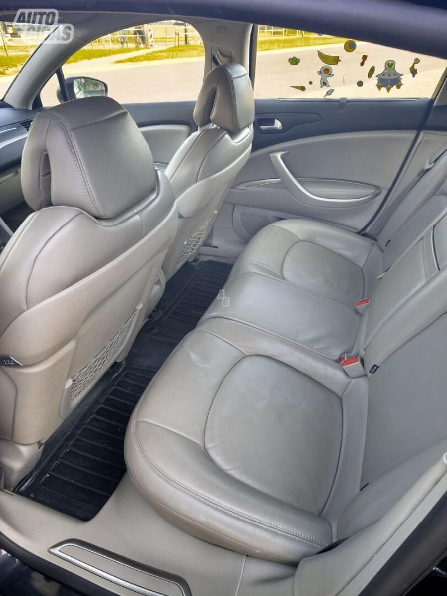 Melns Citroen C5 2008 Viļņa, ar dzinēja tilpumu 2.70 L un nobraukumu 358 tūkst. km par 1900 €, foto 16 vietnē AUTOMOTO.COM.LV