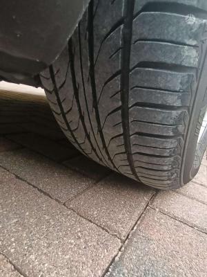 Black Citroen C5 2008 in Siauliai, with an engine capacity of 2.18 L and mileage of 403 thousand km for 1750 €, photo 9 on AUTOMOTO.COM.LV