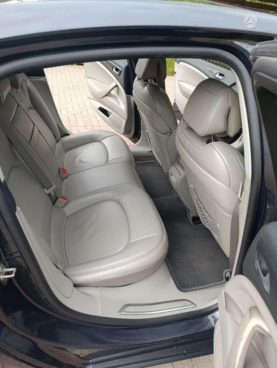 Black Citroen C5 2008 in Siauliai, with an engine capacity of 2.18 L and mileage of 403 thousand km for 1750 €, photo 17 on AUTOMOTO.COM.LV