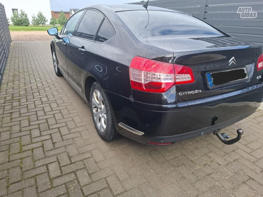 Melns Citroen C5 2008 Klaipėda, ar dzinēja tilpumu 2.00 L un nobraukumu 283 tūkst. km par 1350 €, foto 5 vietnē AUTOMOTO.COM.LV