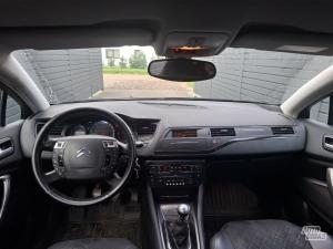 Melns Citroen C5 2008 Klaipėda, ar dzinēja tilpumu 2.00 L un nobraukumu 283 tūkst. km par 1350 €, foto 7 vietnē AUTOMOTO.COM.LV