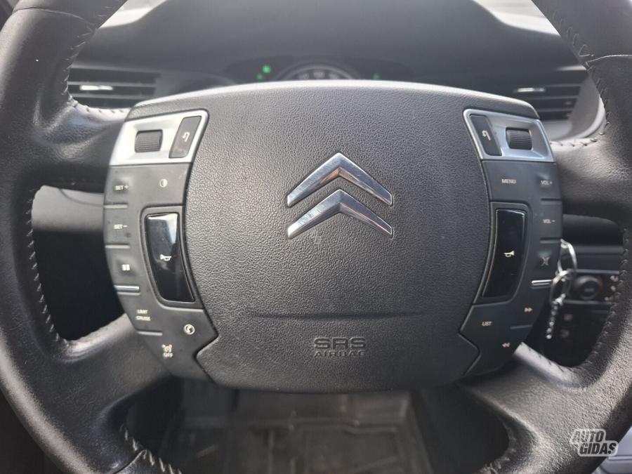 Melns Citroen C5 2008 Klaipėda, ar dzinēja tilpumu 2.00 L un nobraukumu 283 tūkst. km par 1350 €, foto 11 vietnē AUTOMOTO.COM.LV