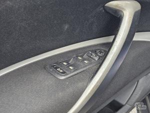 Black Citroen C5 2008 in Ariogala, with an engine capacity of 2.00 L and mileage of 184 thousand km for 2750 €, photo 12 on AUTOMOTO.COM.LV