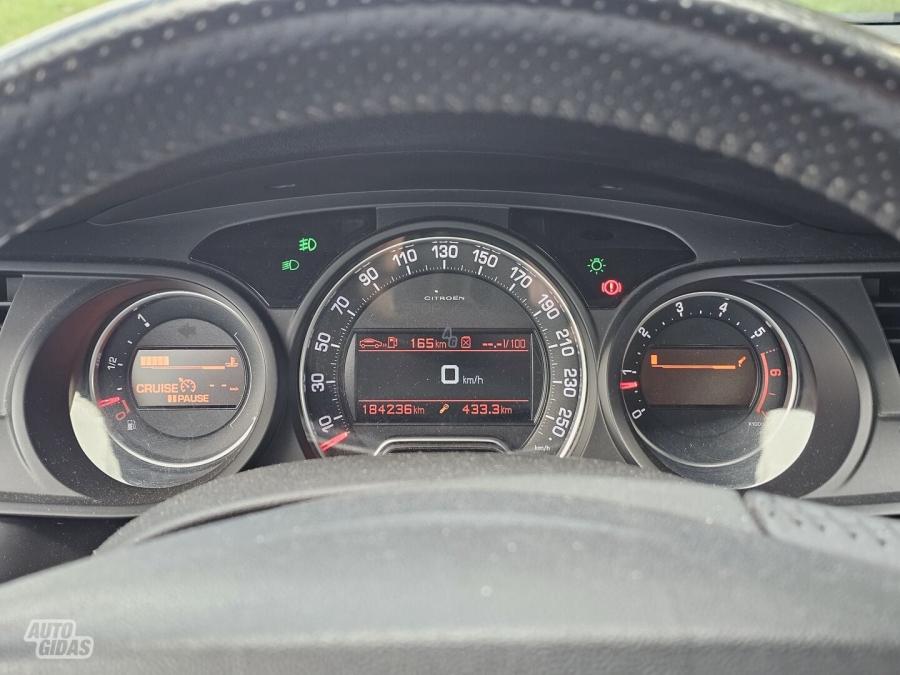 Black Citroen C5 2008 in Ariogala, with an engine capacity of 2.00 L and mileage of 184 thousand km for 2750 €, photo 13 on AUTOMOTO.COM.LV