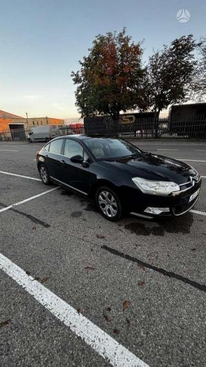 Melns Citroen C5 2008 Kauņa, ar dzinēja tilpumu 2.18 L un nobraukumu 308 tūkst. km par 2450 €, foto 3 vietnē AUTOMOTO.COM.LV
