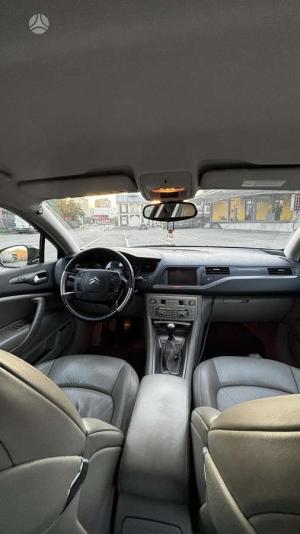 Melns Citroen C5 2008 Kauņa, ar dzinēja tilpumu 2.18 L un nobraukumu 308 tūkst. km par 2450 €, foto 7 vietnē AUTOMOTO.COM.LV