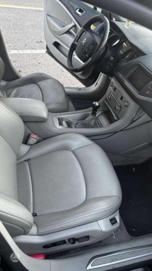 Melns Citroen C5 2008 Kauņa, ar dzinēja tilpumu 2.18 L un nobraukumu 308 tūkst. km par 2450 €, foto 9 vietnē AUTOMOTO.COM.LV